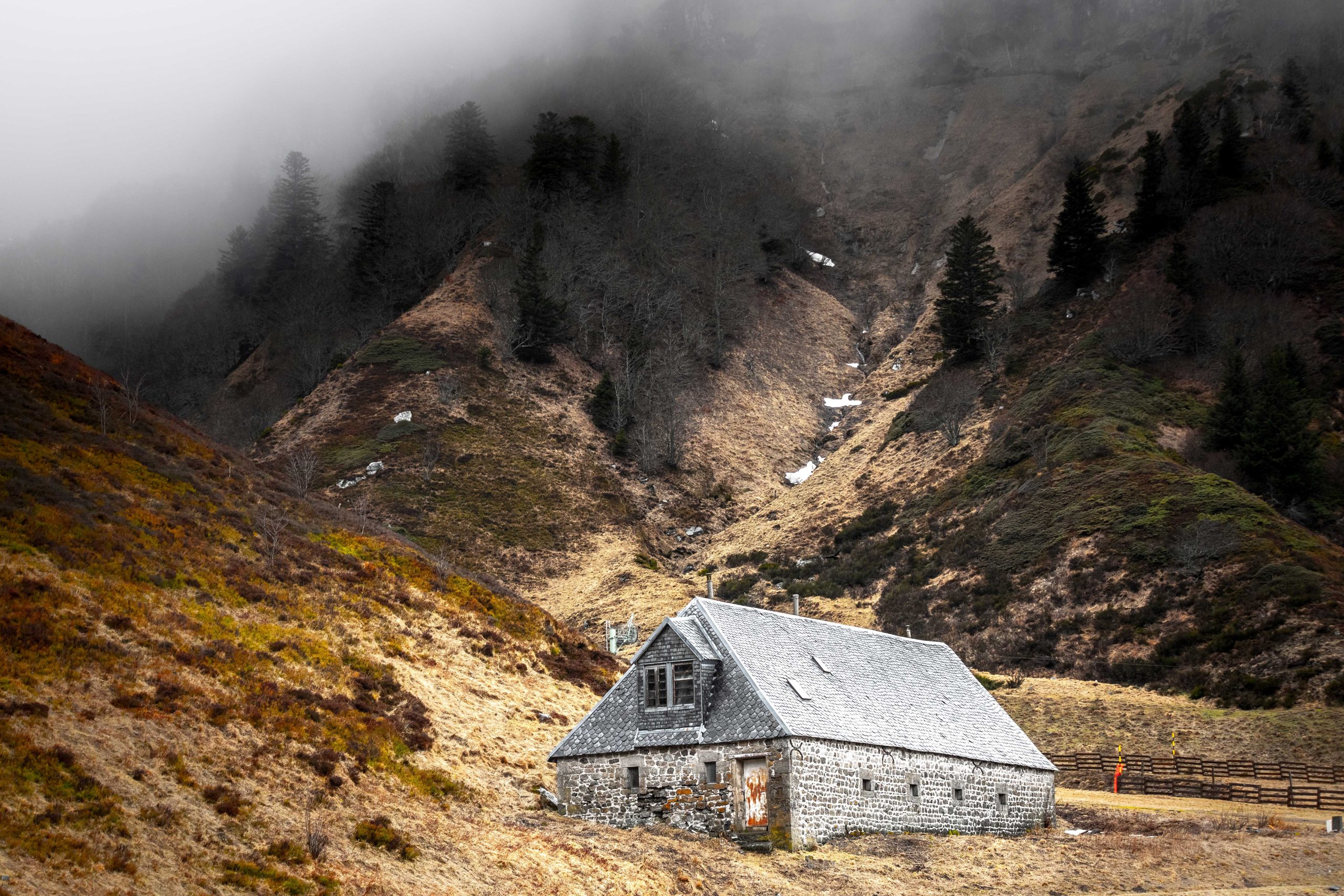 Les montagnes du Sancy au Mont-Dore, Auvergne, France - Alexandre Bauer ...